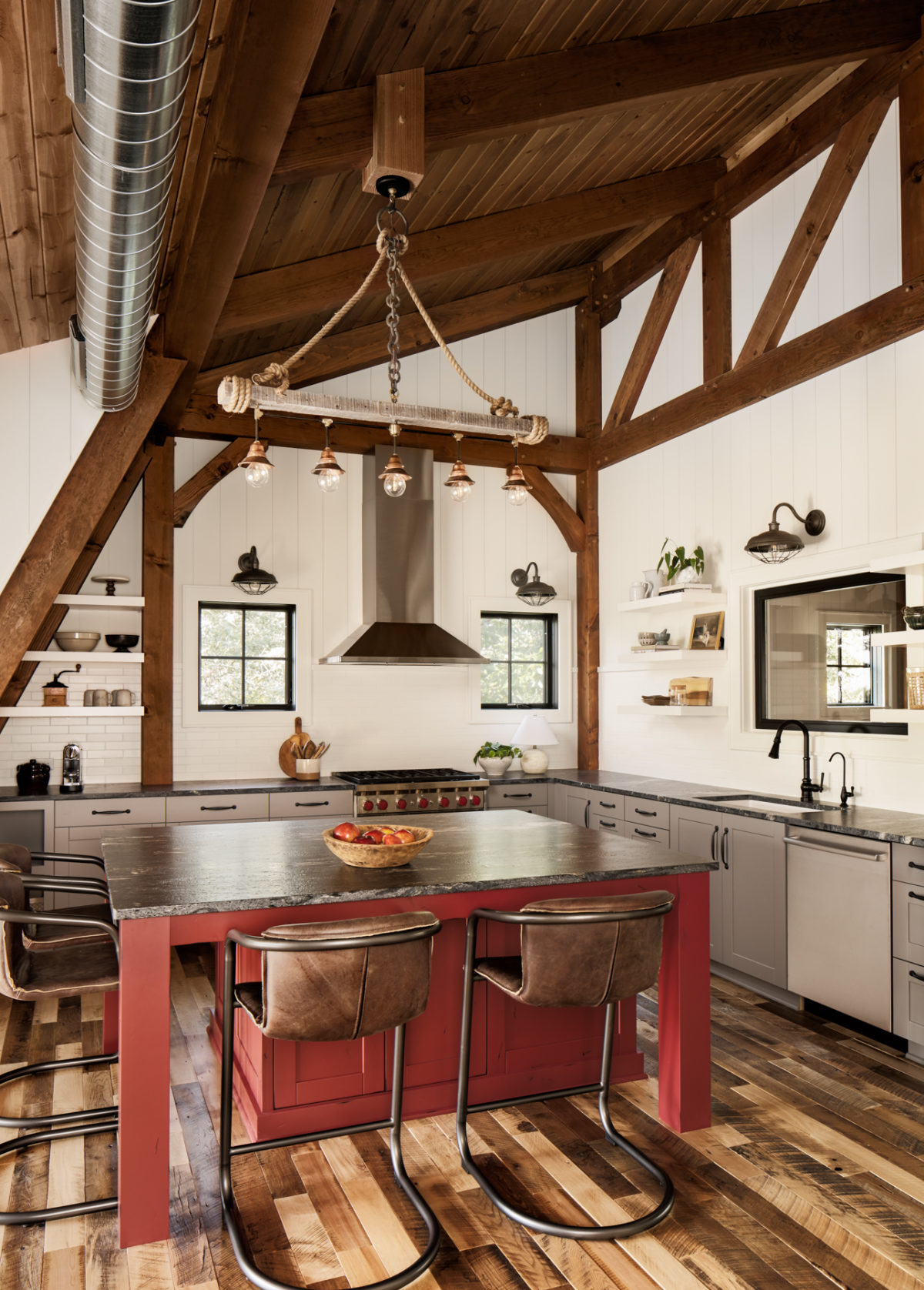 Pewaukee Barn - Bartelt Remodel